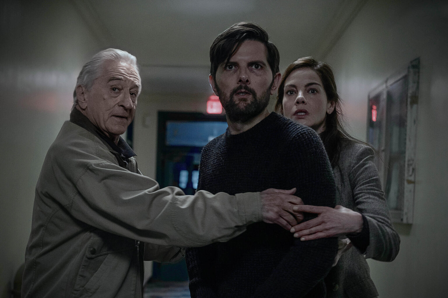 The Whisper Man: Robert De Niro jagt den Kinderflüsterer auf Netflix ...